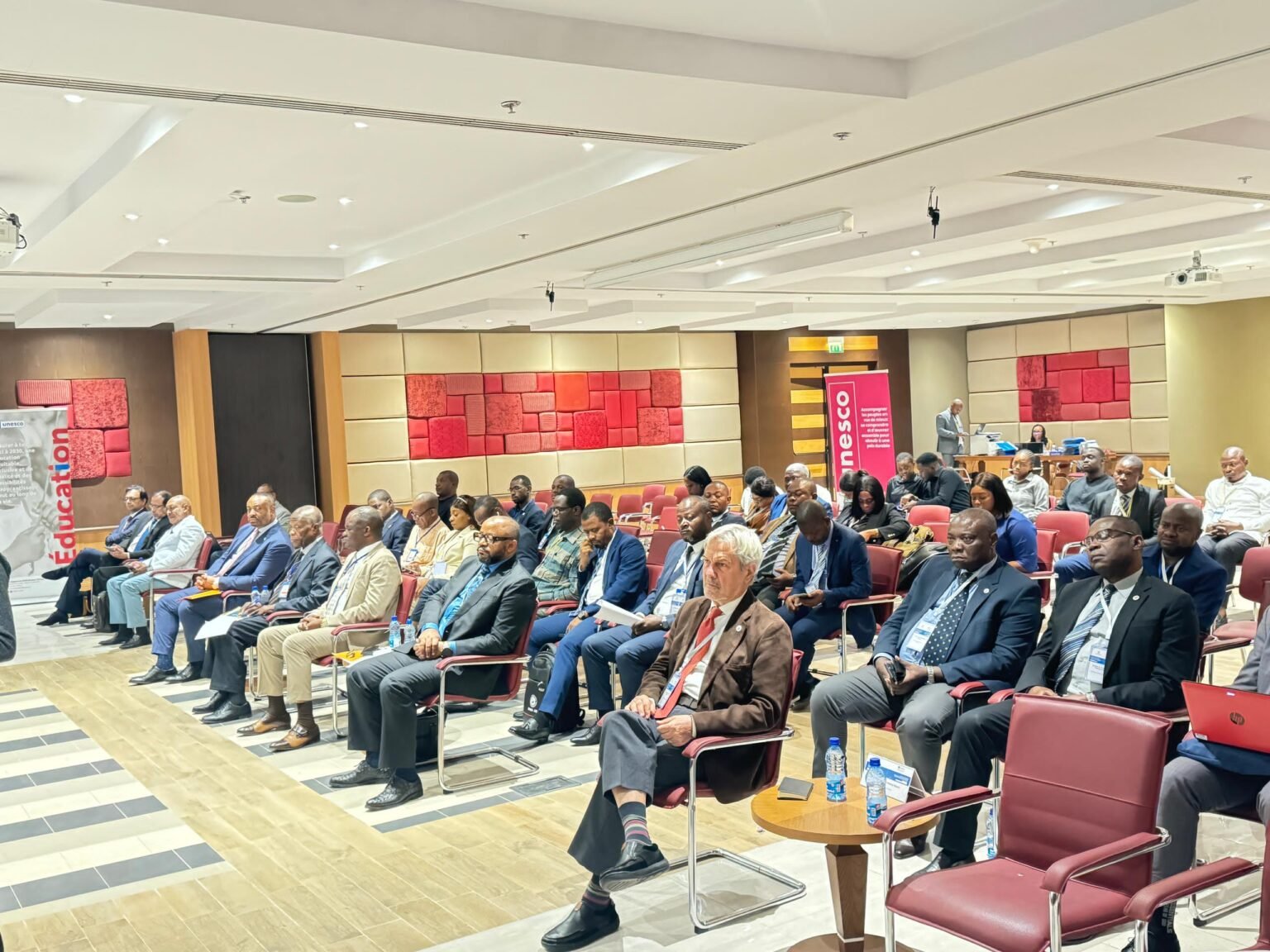 El Grand Hotel Djibloho, escenario clave del encuentro entre Guinea ...